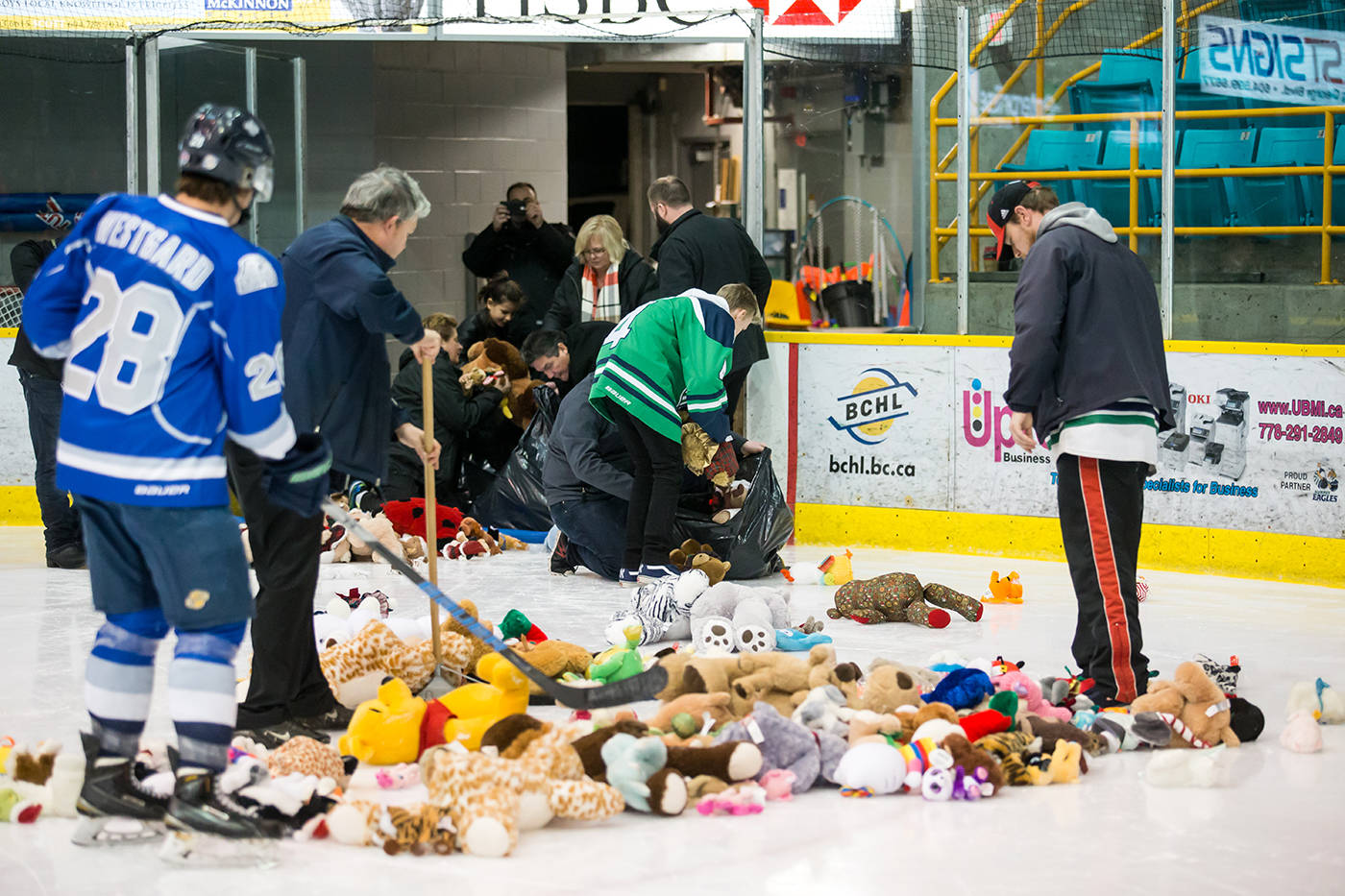 Teddy Bear Toss Is Saturday Night At South Surrey Arena | Surrey Eagles